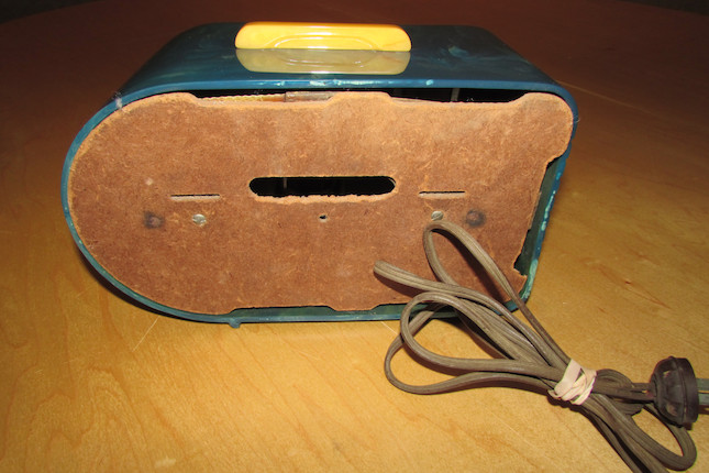 Bonhams : A Fada 1000 Bullet 1945 marbleized blue case with yellow ...