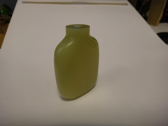 Bonhams : A fine yellow jade snuff bottle 1750-1820