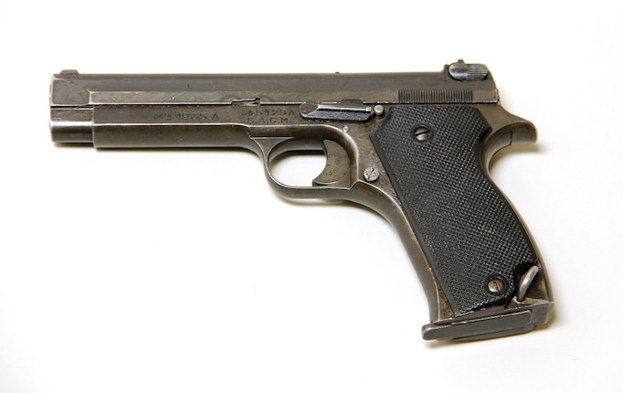 Bonhams : A French S.A.C.M. Model 1935A semi-automatic pistol