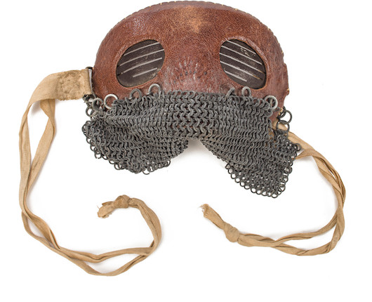 Bonhams : BRITISH TANK CREW SPLATTER MASK, 1917-1818 4 x 5.5in (10 x 14cm)