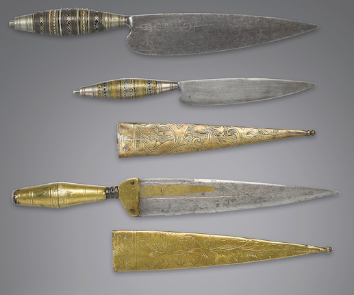 Bonhams : A lot of three Spanish or Mediteranean daggers