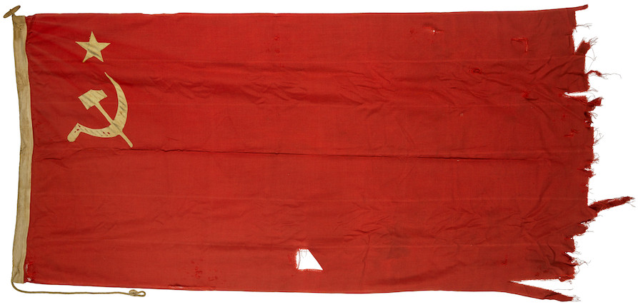 Bonhams : World War II Russian Battle Flag. Obtained by a British ...