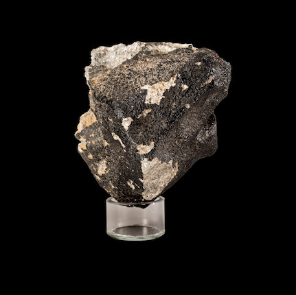 Bonhams : Spectacular Oriented Meteorite - Complete Specimen