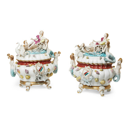 Bonhams : A pair of meissen style porcelain swan service tureens