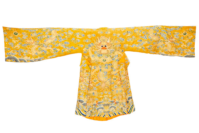 Bonhams : AN UNUSUAL VIETNAMESE EMPEROR'S COURT ROBE, Longpao Nguyên ...