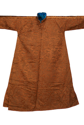 Bonhams : A TIBETAN TOBACCO brown silk damask robe, Chuba 19th Century