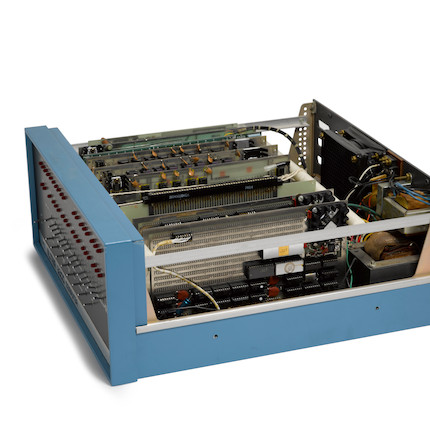 Bonhams : ALTAIR 8800 8-bit microcomputer by MITS, c.1974, metal case ...