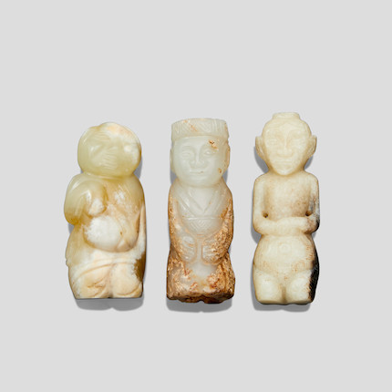 Bonhams : A group of three Han style jade figures (3)