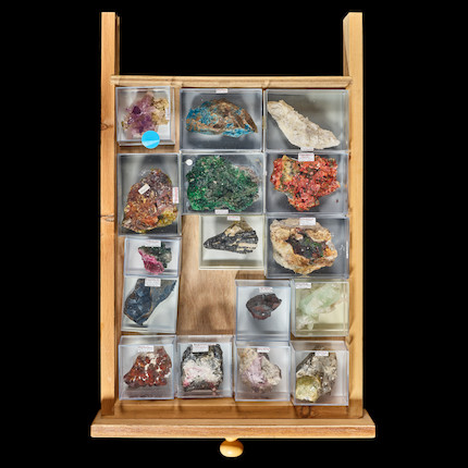 Bonhams : One Hundred Twenty-Nine Minerals from World Localities