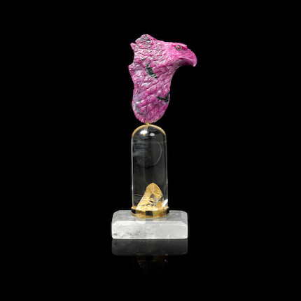 Bonhams : Ruby Carving of an Eagle's Head by Luis Alberto Quispe Aparicio