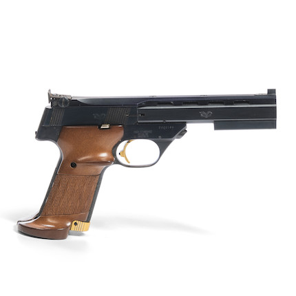 Bonhams Skinner : High Standard The Victor Semiautomatic Target Pistol ...