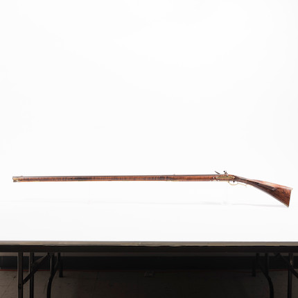 Bonhams Skinner : Reproduction Flintlock Long Rifle