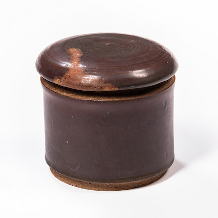 Bonhams Skinner : Val Cushing (1931 - 2013) Studio Pottery Covered ...