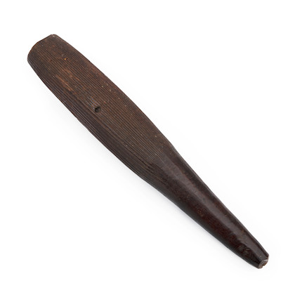 Bonhams Skinner : A Hawaiian Kapa beater Hohoa lg. 14 in.