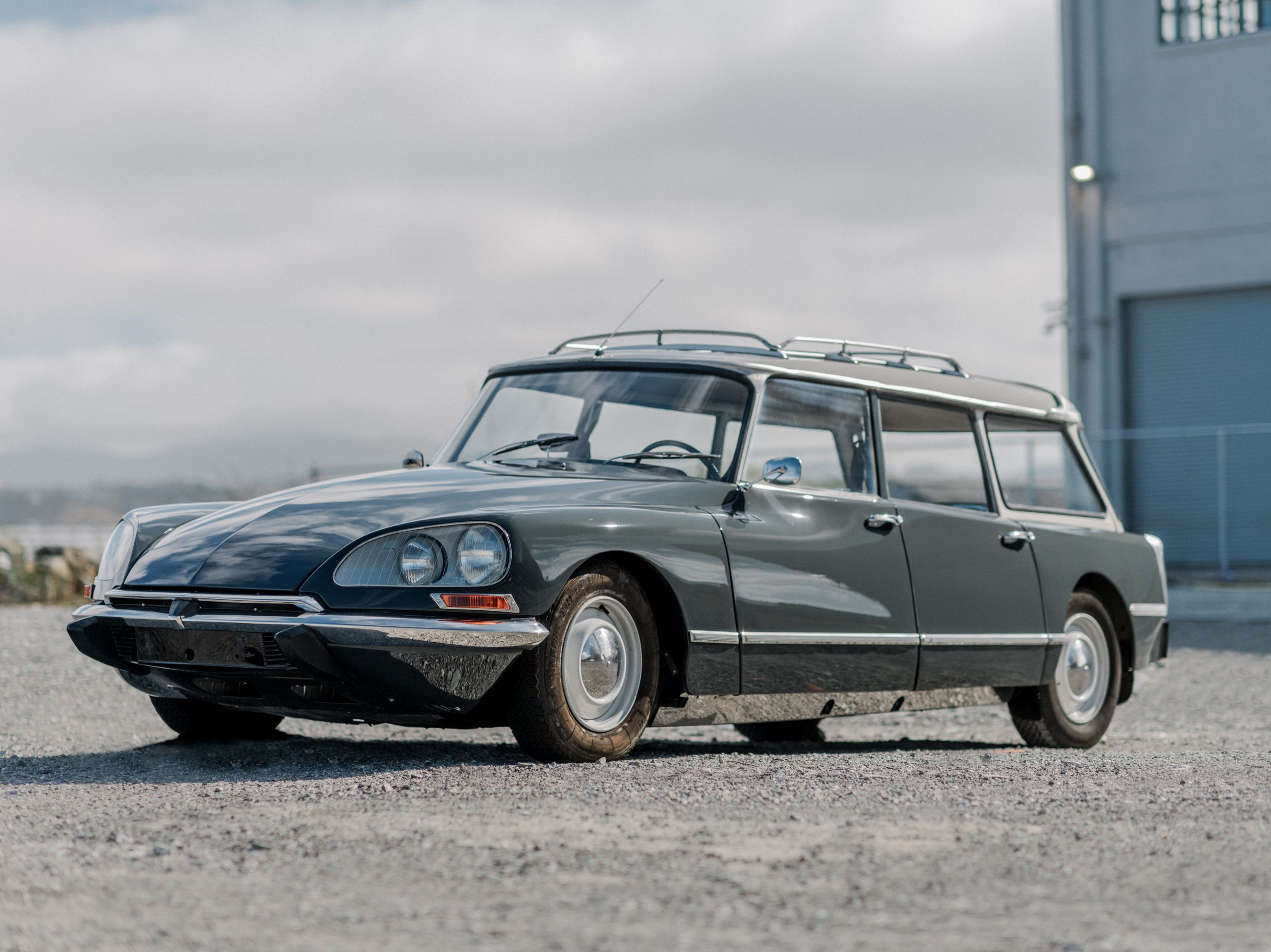 Bonhams Cars : 1972 Citroen ID20 Break Chassis no. 3988829