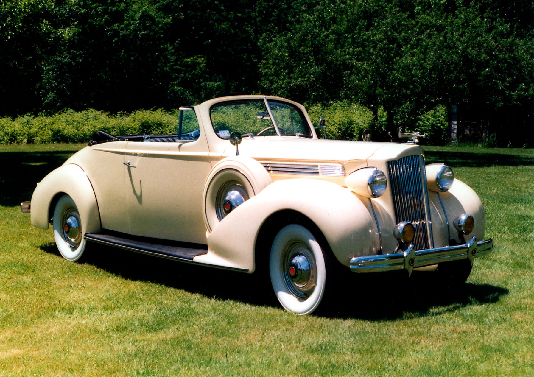 1939 Packard 120 Convertible Coupe Chassis no. TBA - auctions & price ...