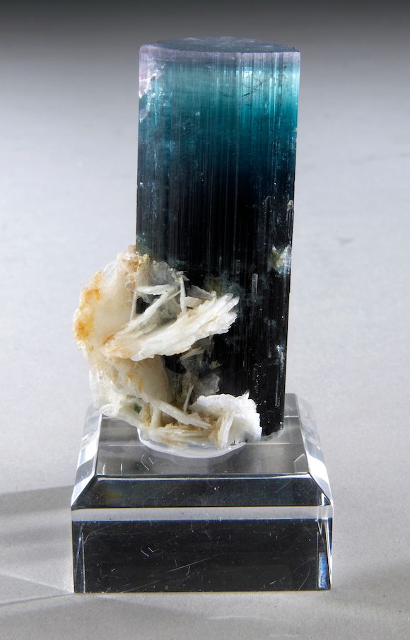 Bonhams : Blue Tourmaline with Clevelandite