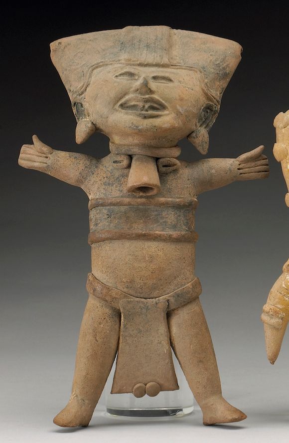 Bonhams : A Veracruz smiling face figure