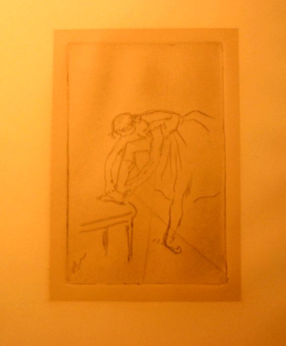 Bonhams : Edgar Degas; Danseuse mettant son Chausson;
