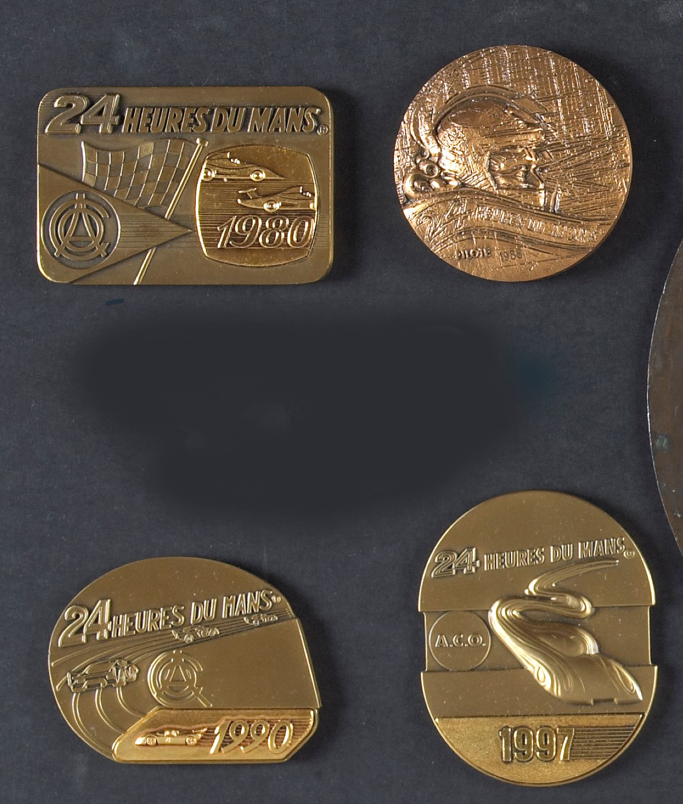 Bonhams Cars : Le Mans 24 Hours medals,