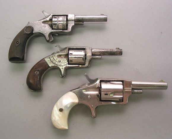 Bonhams : A lot of three American spur trigger revolvers