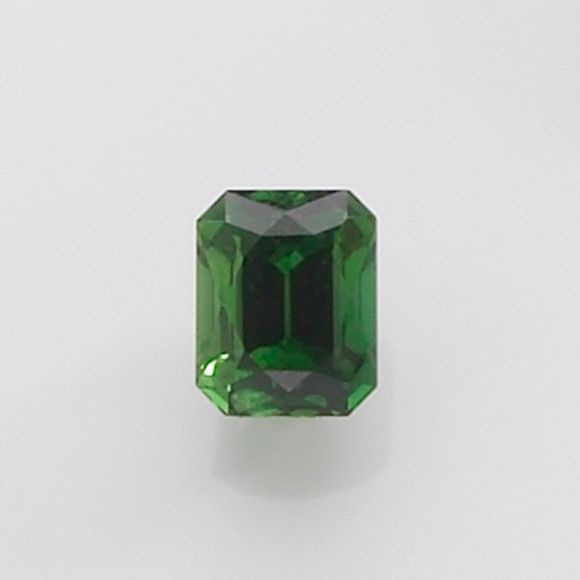 Bonhams : Chrome Tourmaline