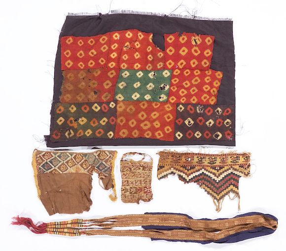Bonhams : Five Peruvian pre-Columbian textile fragments