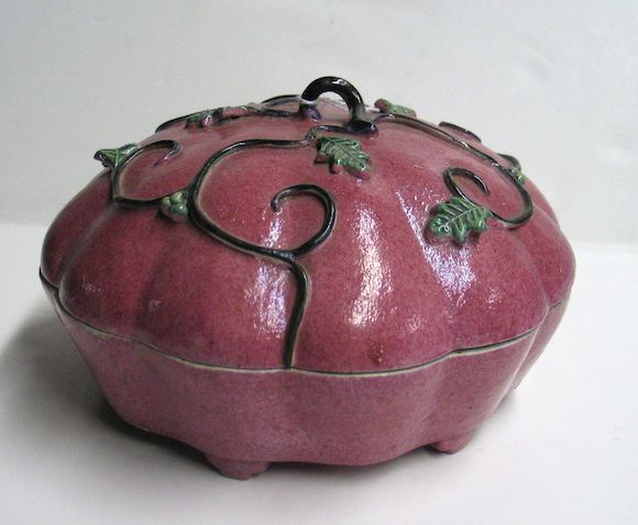 Bonhams : A famille rose enameled porcelain covered sweetmeat box