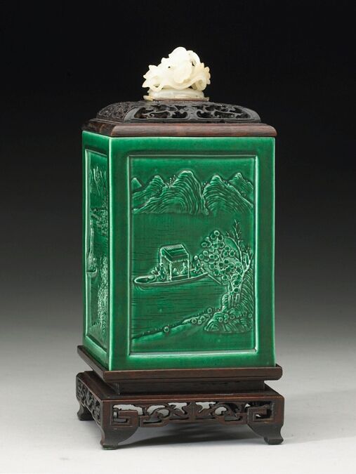 Bonhams : A green glazed porcelain square-sectioned brush pot