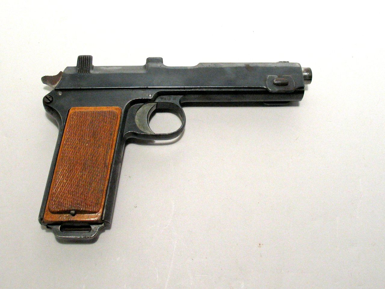 * Austrian Steyr Model 1908 Pistol, - auctions & price archive
