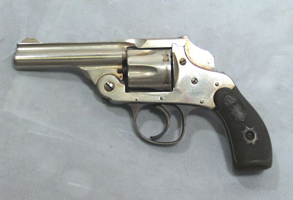 Bonhams : A Forehand & Wadsworth hammerless double action revolver