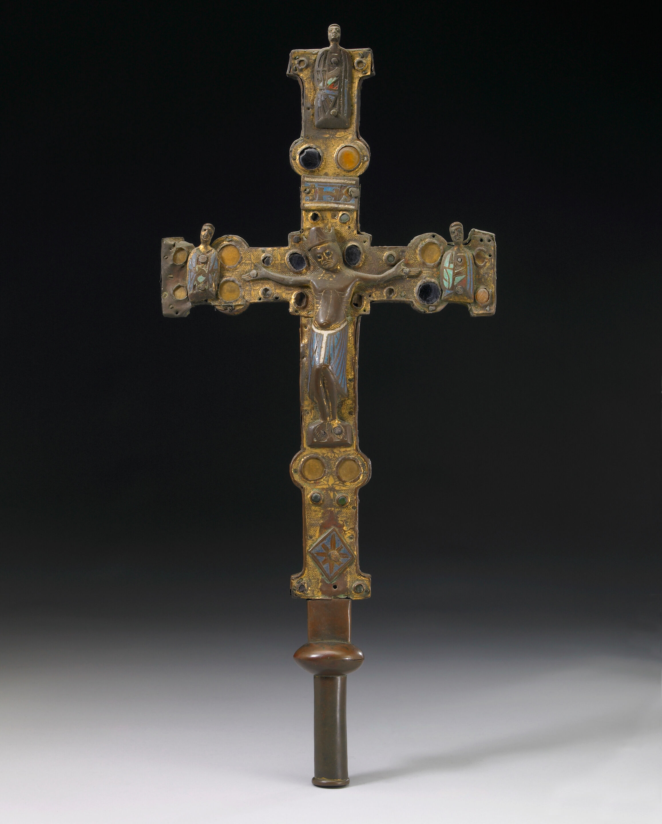Bonhams : A Limoges copper and enamel crucifix