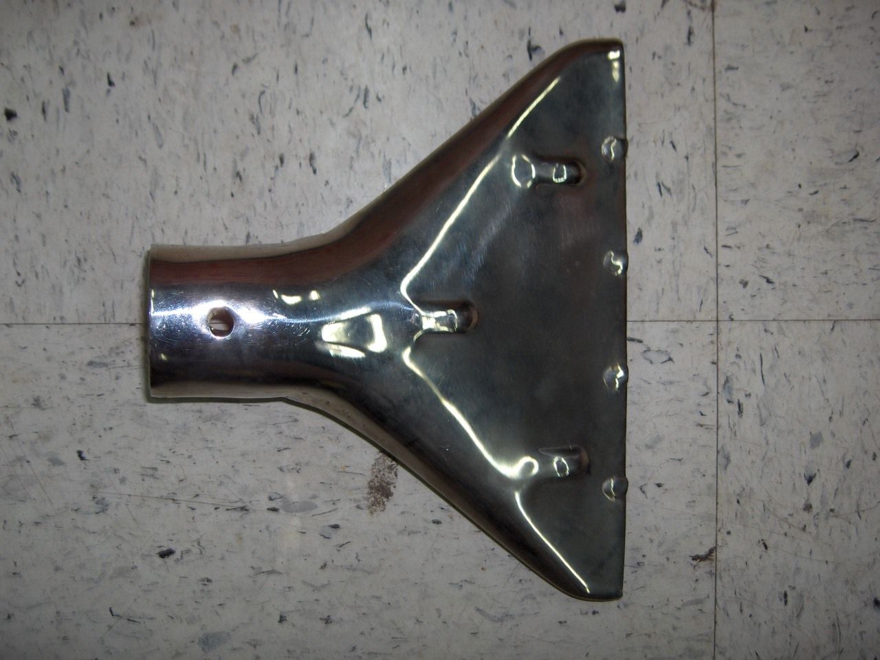 Bonhams Cars : A fishtail exhaust