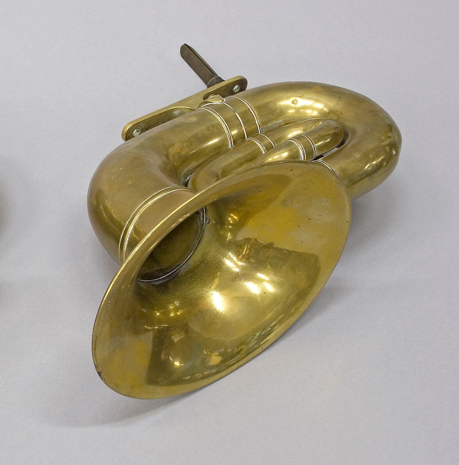 Bonhams Cars : A triple twist bulb horn by Non Pariel, 12in high