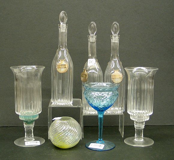 Bonhams : An assembled grouping of glassware