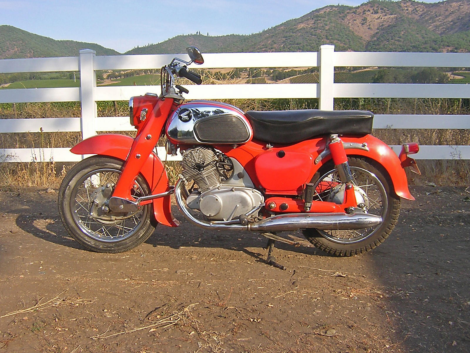 Bonhams Cars : 1964 Honda C72 247cc Dream Frame no. CA72 310415 Engine ...