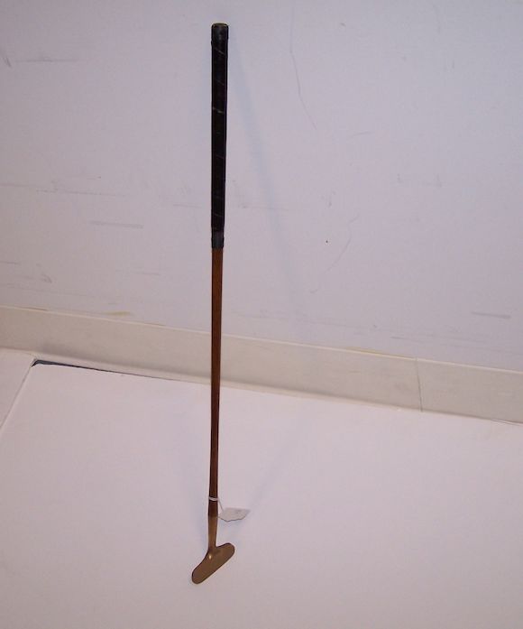 Bonhams : A Kroydon brass 'Pendulum' putter, circa 1921.
