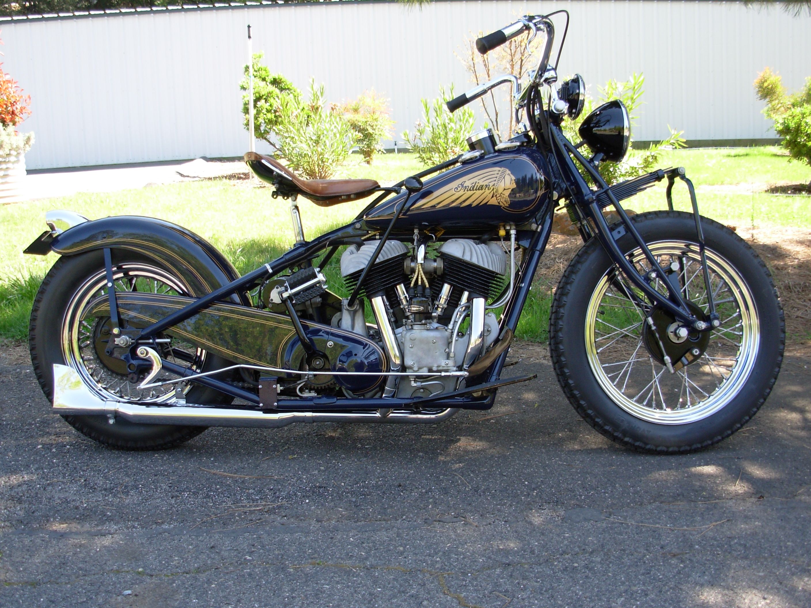 Bonhams Cars : 1937 Indian Chief Bobber Frame no. 3371233 Engine no ...