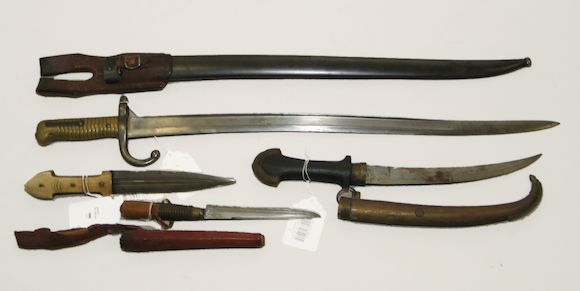 Bonhams : A lot of four edged weapons