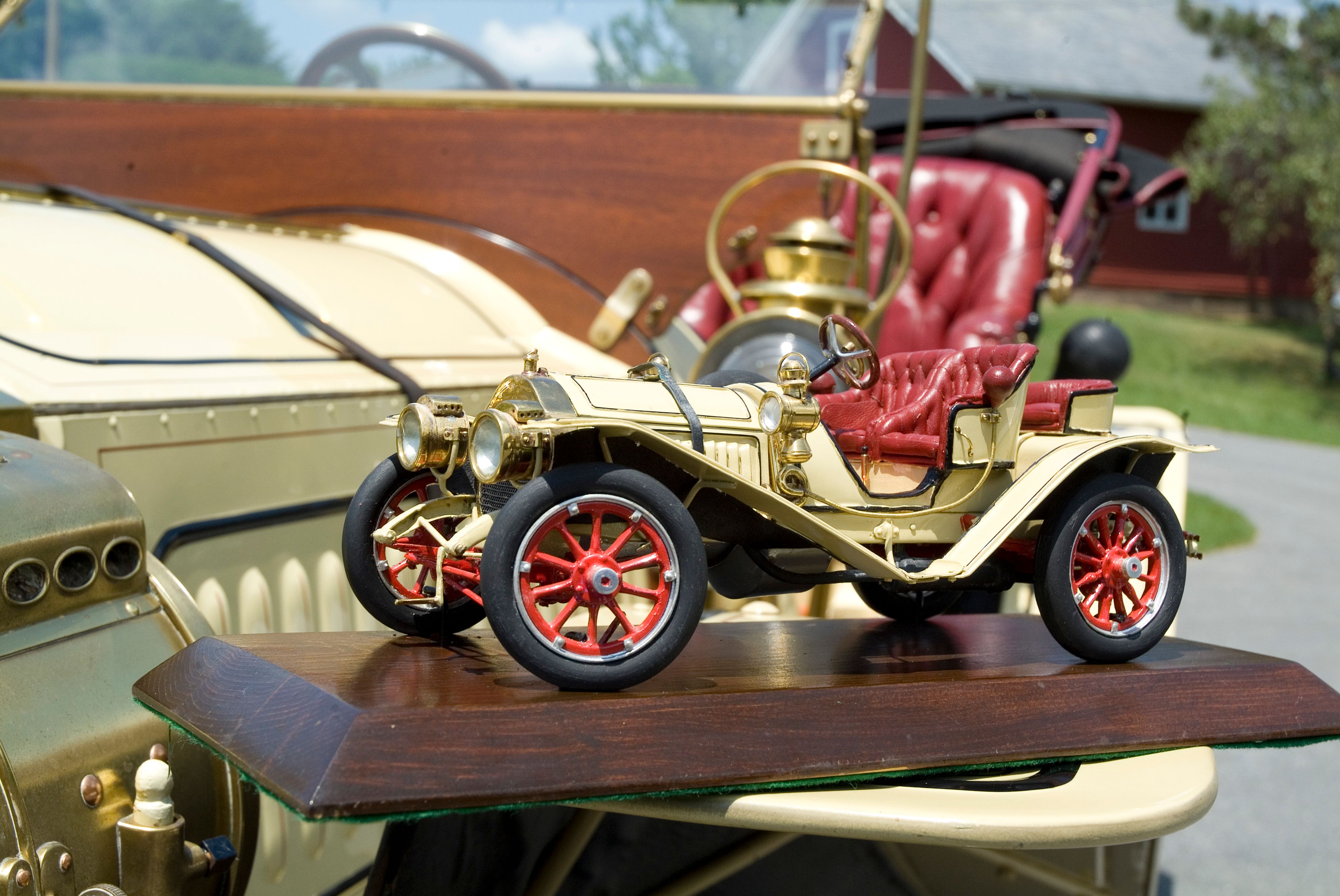 Bonhams Cars : A scratchbuilt model of the 1907 Packard Model 30,