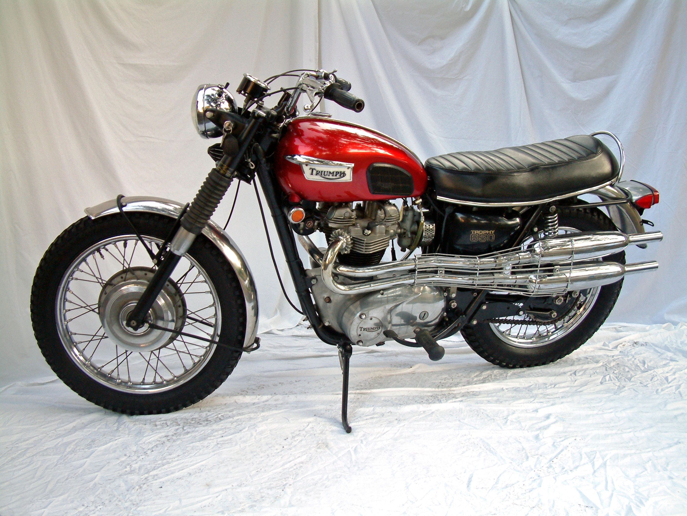 1969 Triumph 649cc TR6C Trophy Frame no. TR6C DC16940 Engine no. TR6C ...