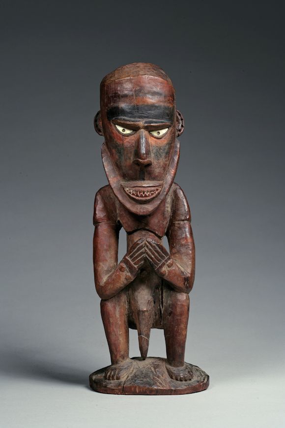 Bonhams : A Yuat River figure