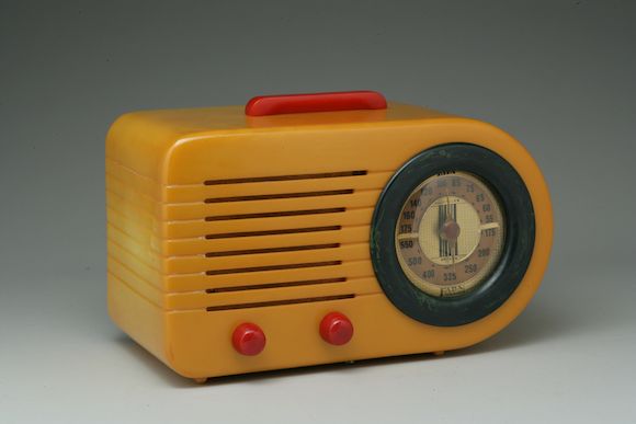 Bonhams : Fada 189 All American 1942 White case with red knobs and ...