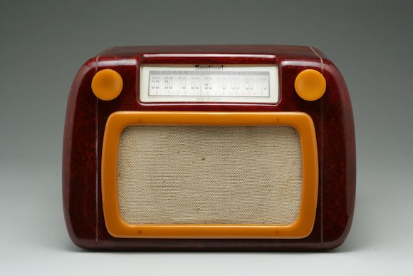 Bonhams : Sentinel 284NB 1945 Red case with yellow knobs and speaker ...