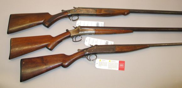 Bonhams : A lot of three American single barrel shotguns