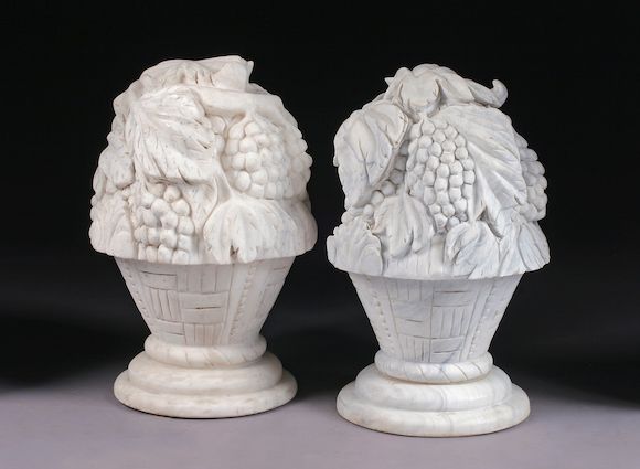 Bonhams : A pair of Neoclassical style marble finials