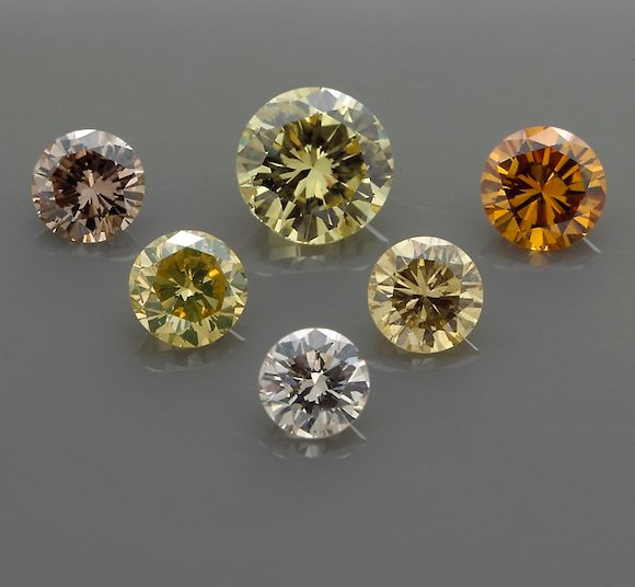 Bonhams : A collection of unmounted colored diamonds