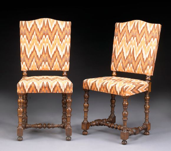 Bonhams : A set of twelve Italian Baroque style walnut dining chairs
