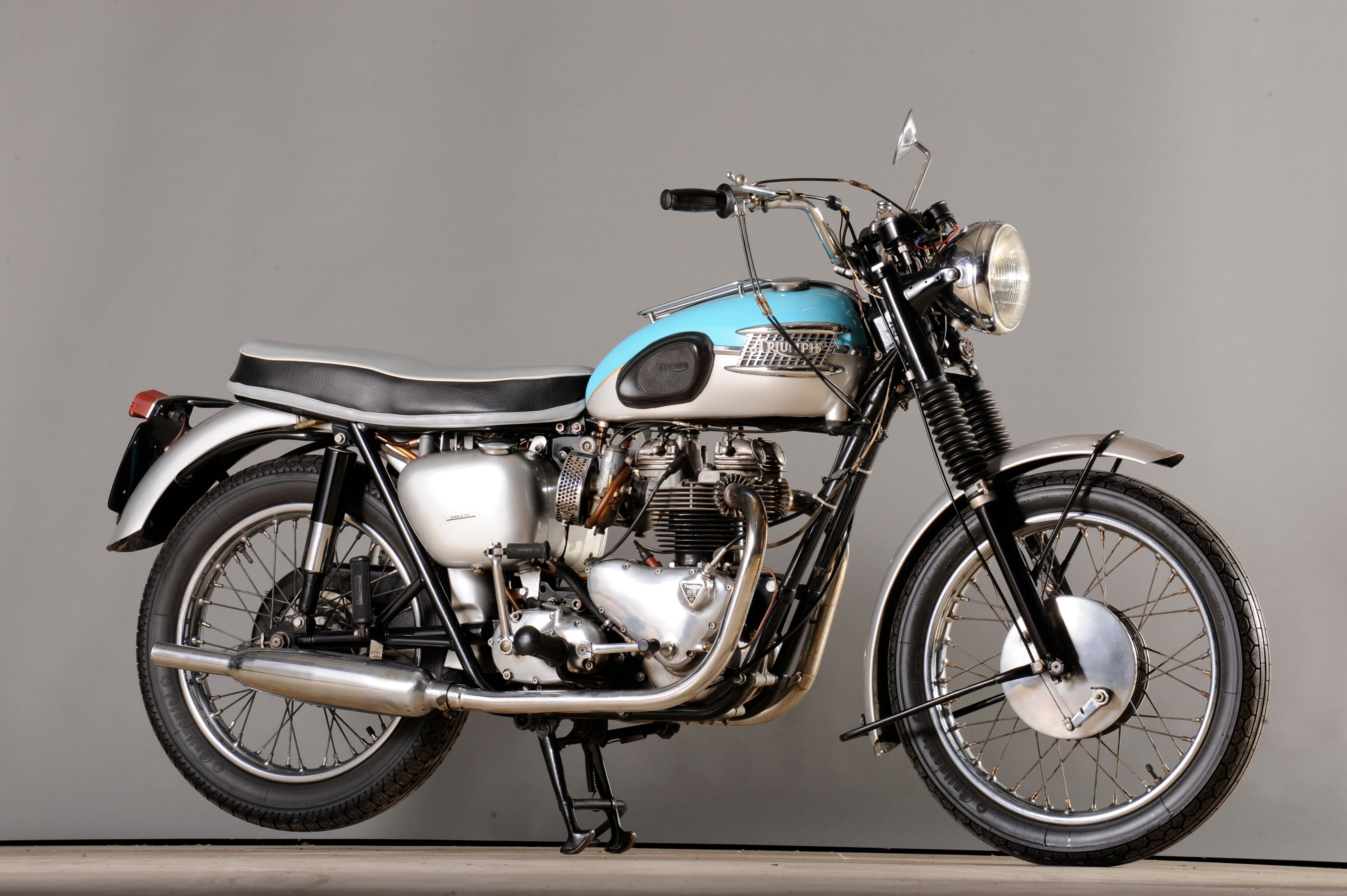 1961 Triumph 649cc T120R Bonneville Frame no. D9900 Engine no. D9900 ...