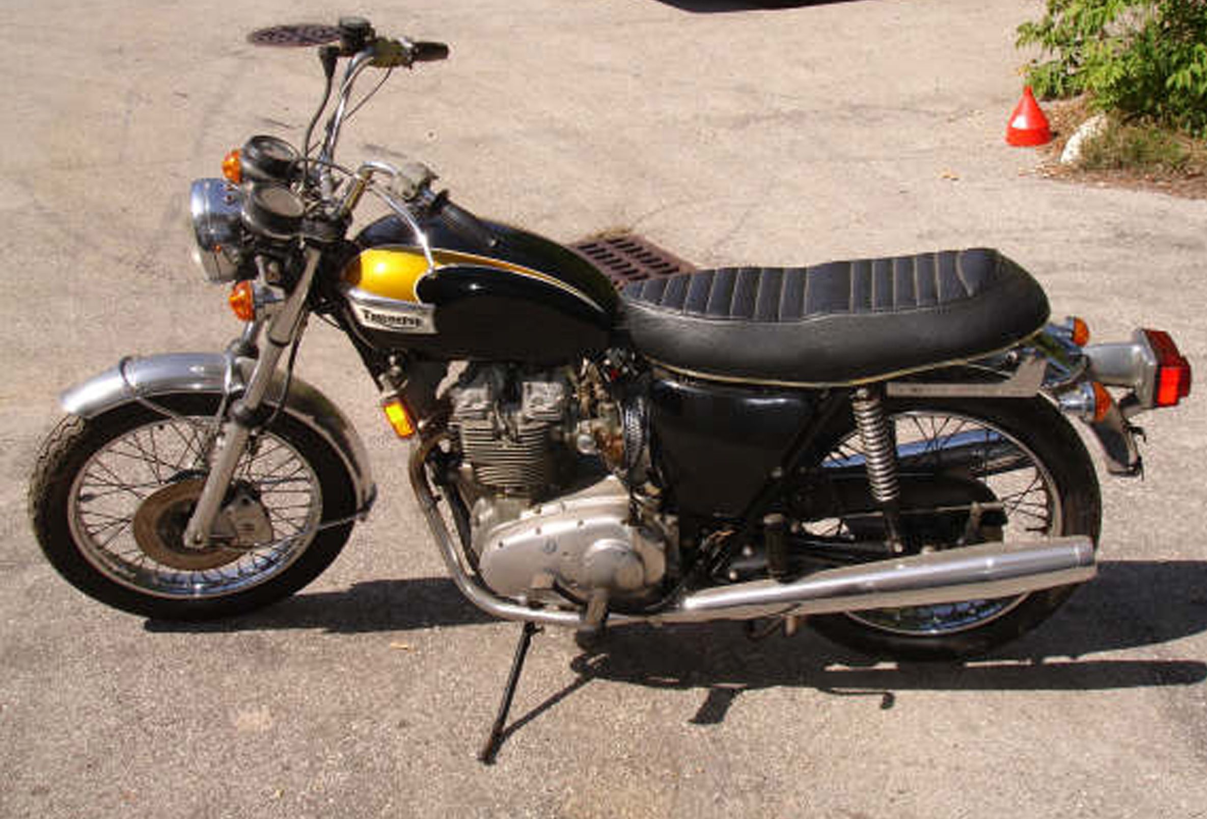 Bonhams Cars : 1972 Triumph Trident Engine no. T150EG02603